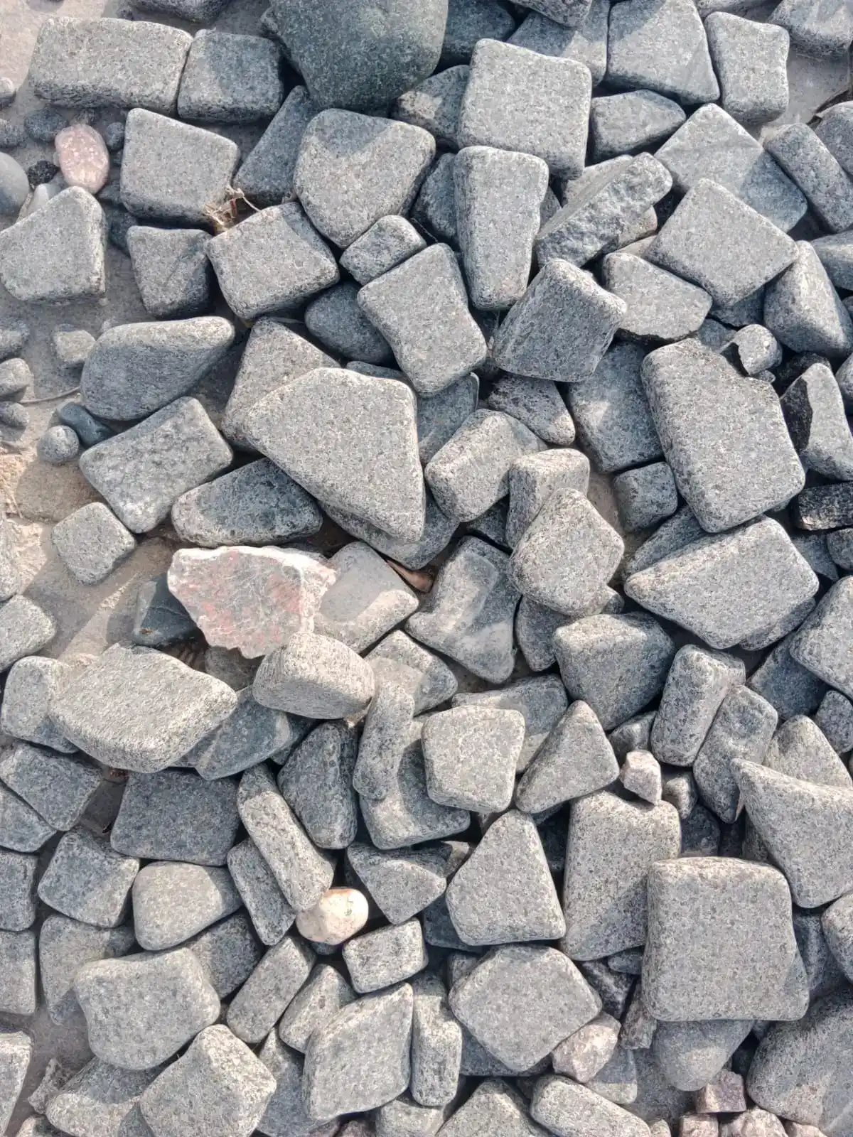 Konduti Stones
