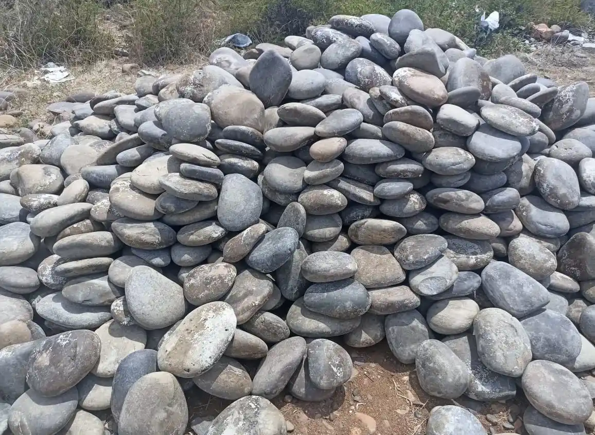 Konduti Stones